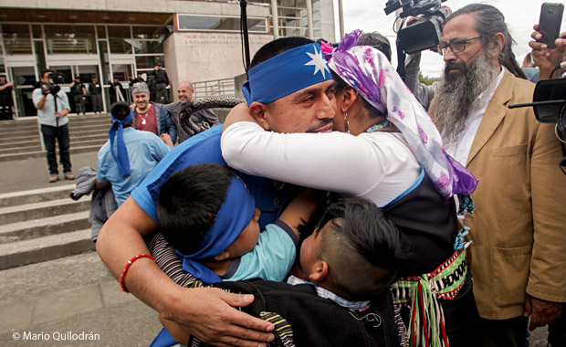 Un día en la vida de: Alberto Curamil y su batalla por el agua | Ecos ...